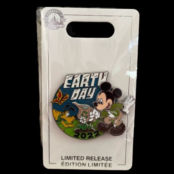 Disney | Jewelry | 222 Mickey Mouse And Pluto Earth Day Pin Limited ...